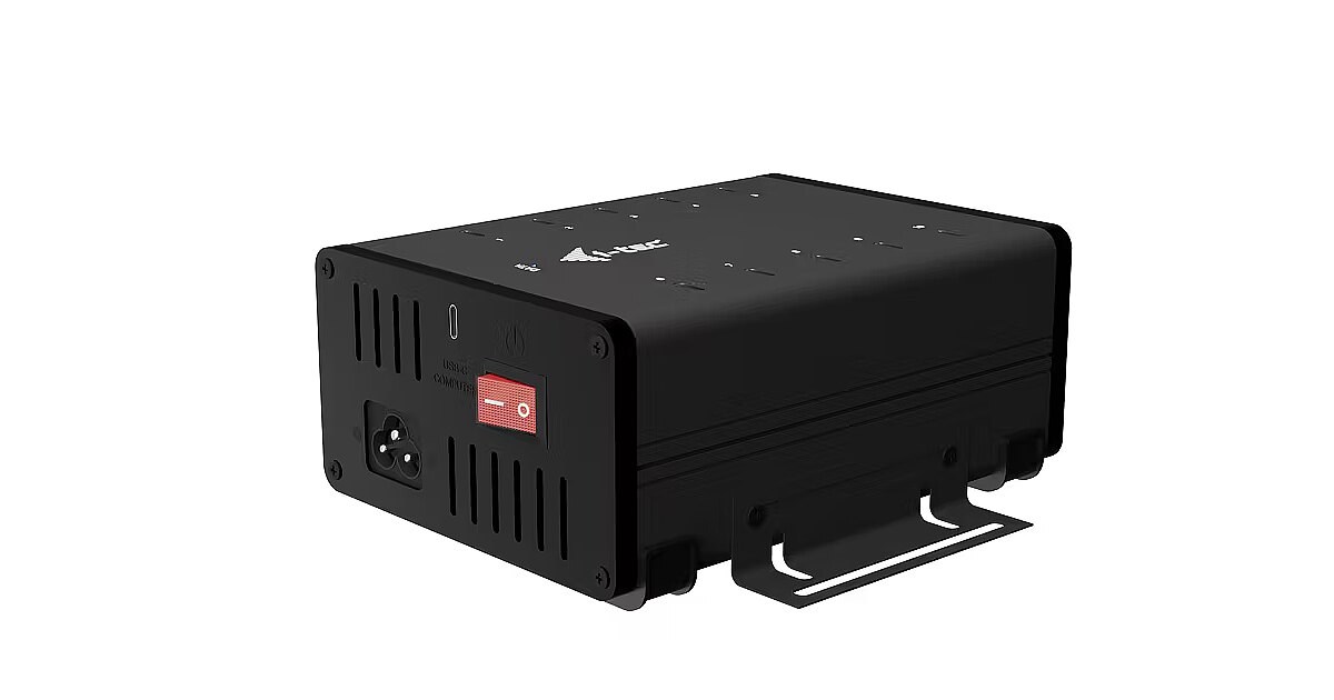 i-tec USB-C/USB-A Metal Charging+Data HUB 15W per port 10x USB-C ...