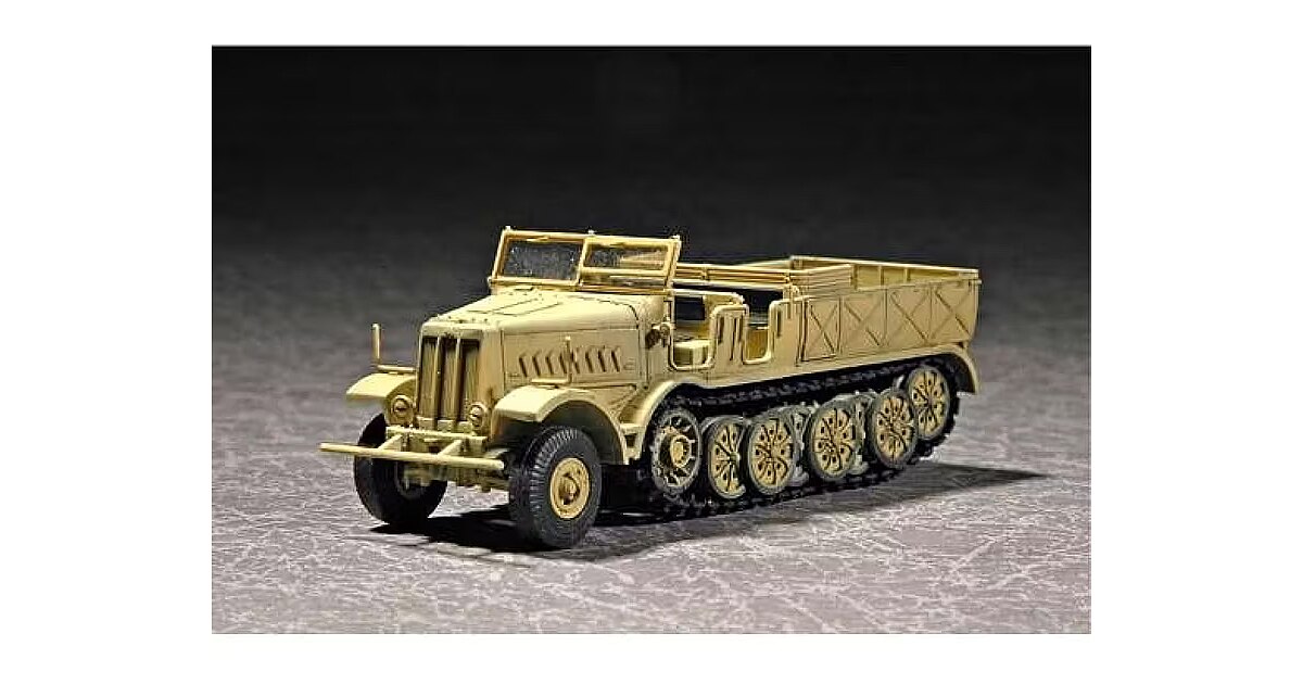 Trumpeter Plastic model German Sd.Kfz.9 Schwere Zugkraftwagen 18t Type ...