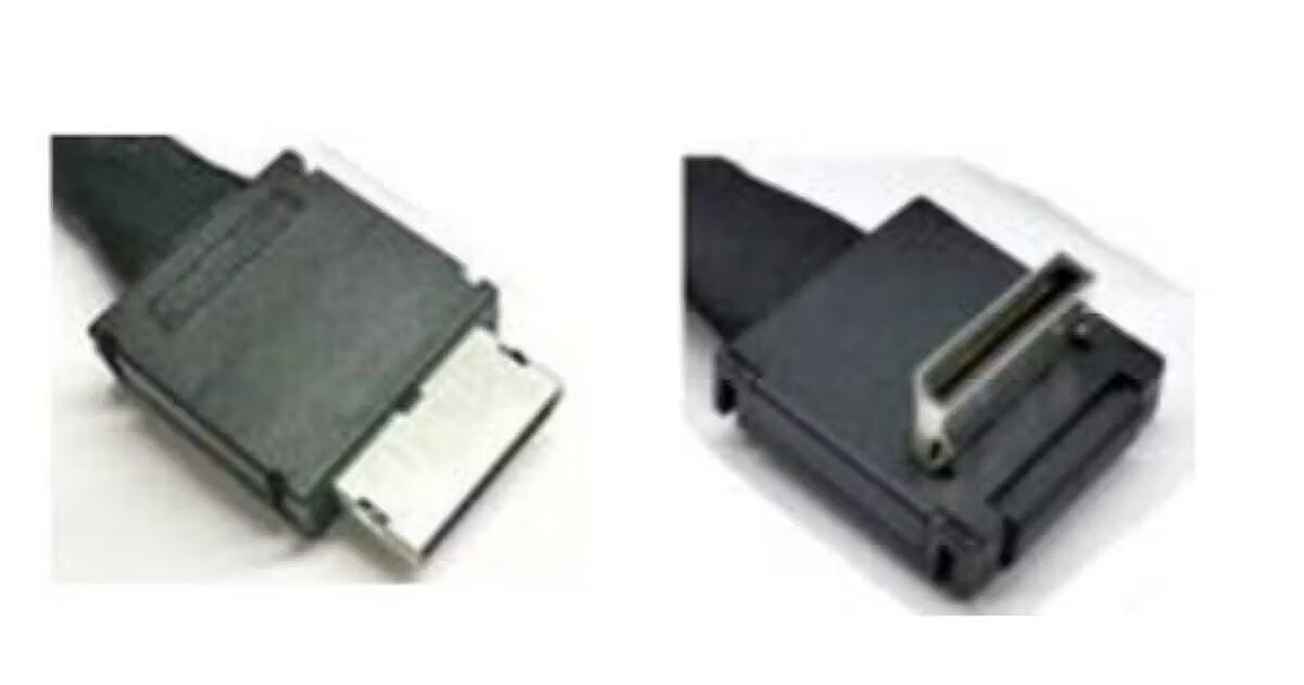 Intel Cable SFF-8611 straight to right angle 600mm (AXXCBL600CVCR)